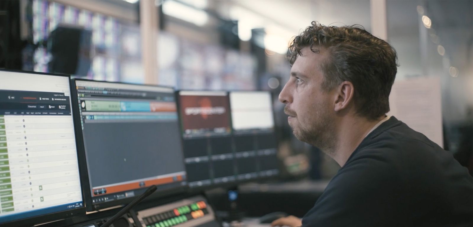 Claris platform — Unleash your organization’s full potential.